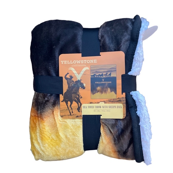 Northwest | Bedding | Yellowstone Sherpa Throw Brand New With Tags 6x80 ...